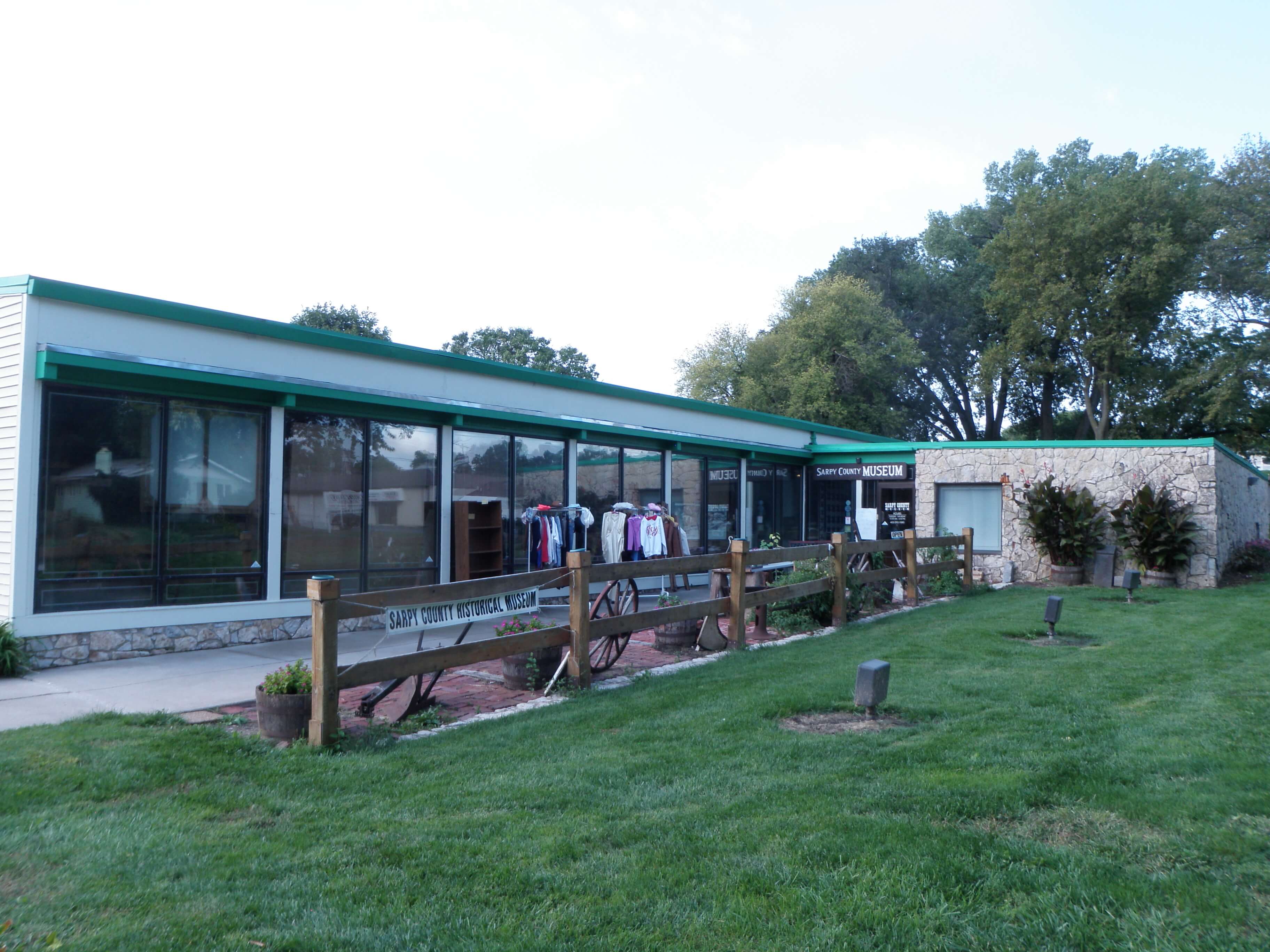 Sarpy County Museum – Nebraska Wander Freunde Trailblazers